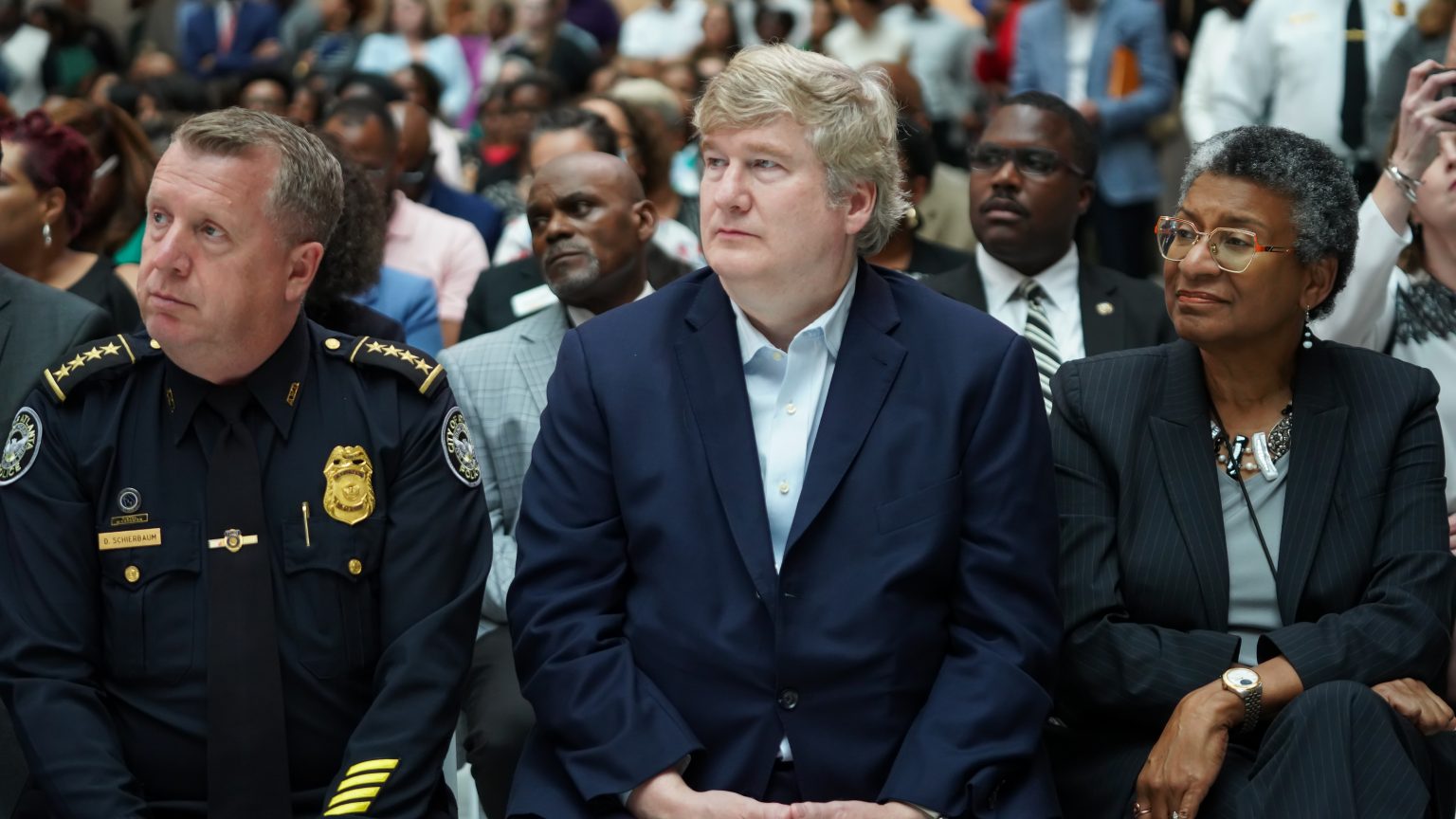 Mayor Andre Dickens Unveils $5 Billion Neighborhood Reinvestment Plan ...